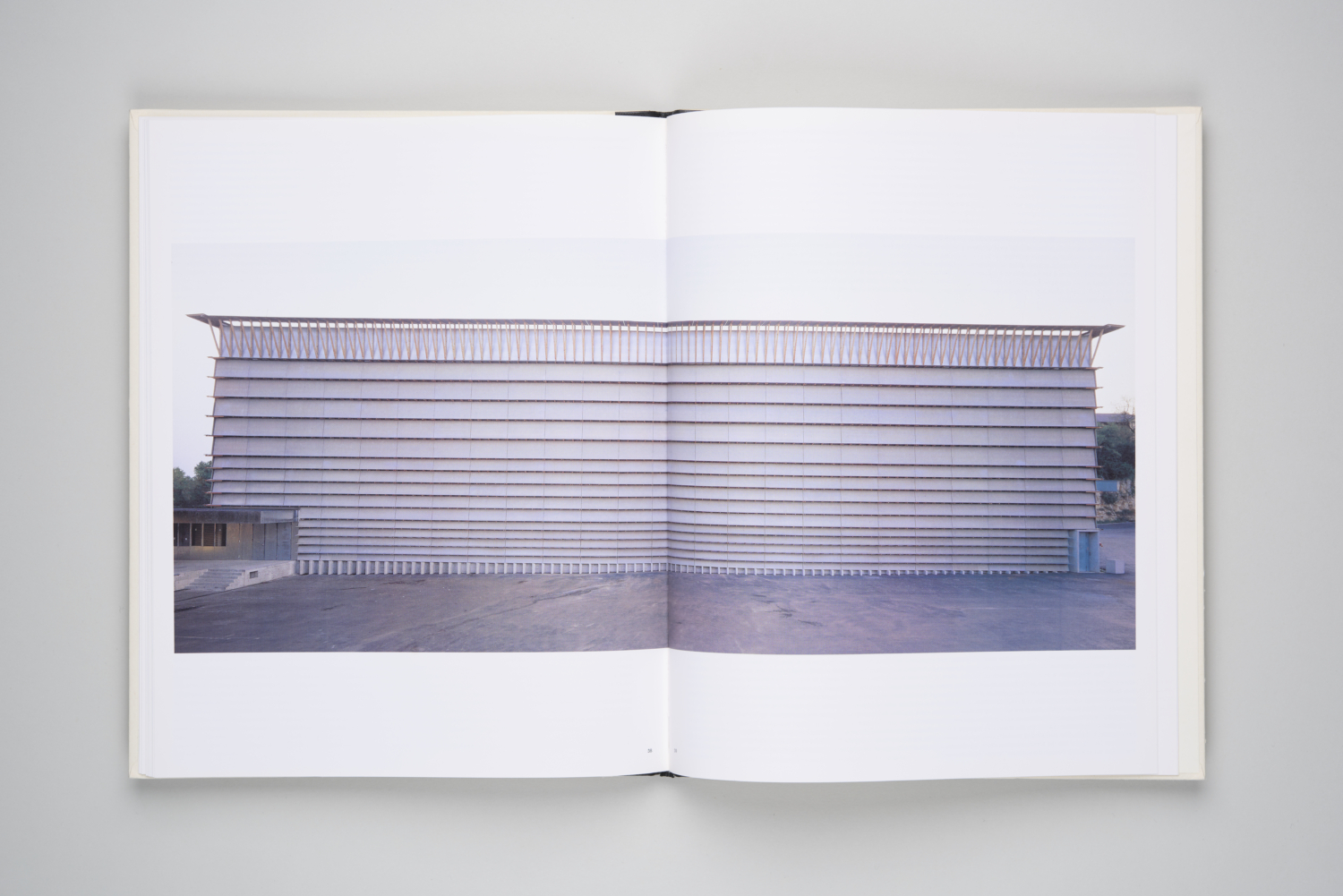 Architektur von Herzog & de Meuron. Fotografiert von Margherita ...